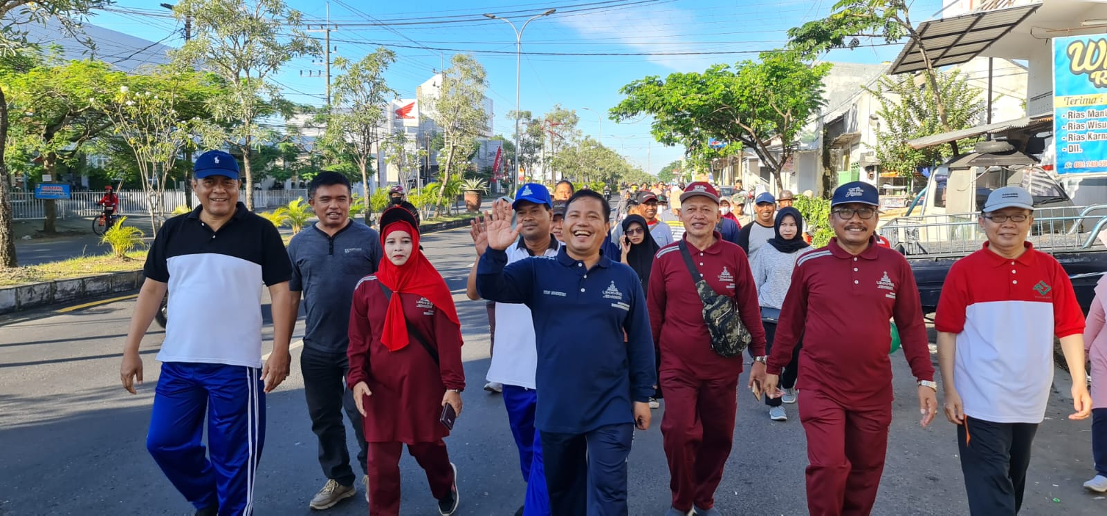 Jalan Sehat Kerukunan UIN KHAS Rangkaian Peringatan HAB Kemenag ...