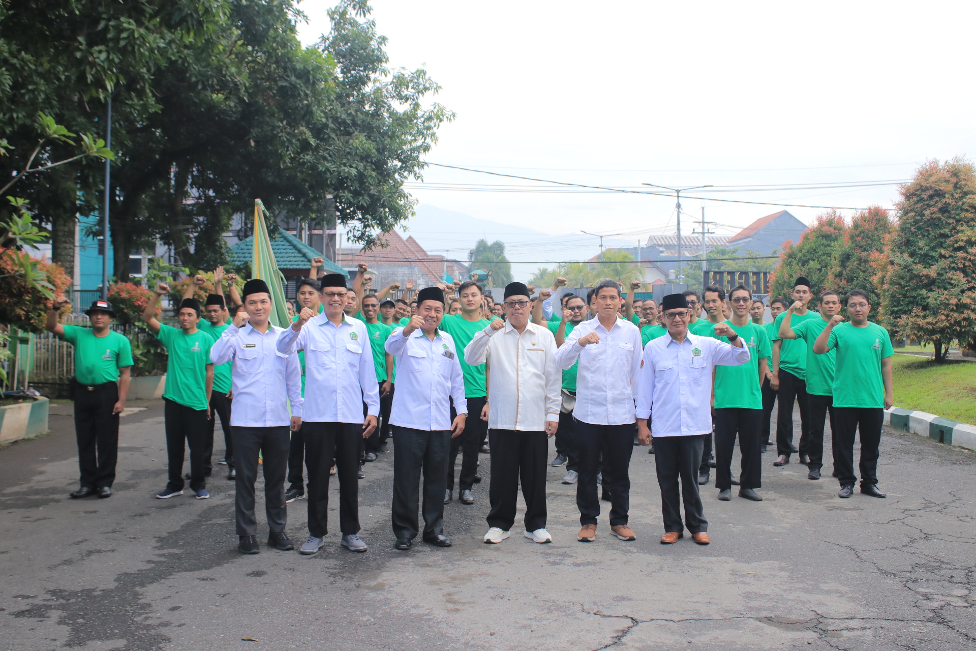 Gandeng Secaba Rindam V Brawijaya, UIN KHAS Jember Reorientasi 105 ASN ...